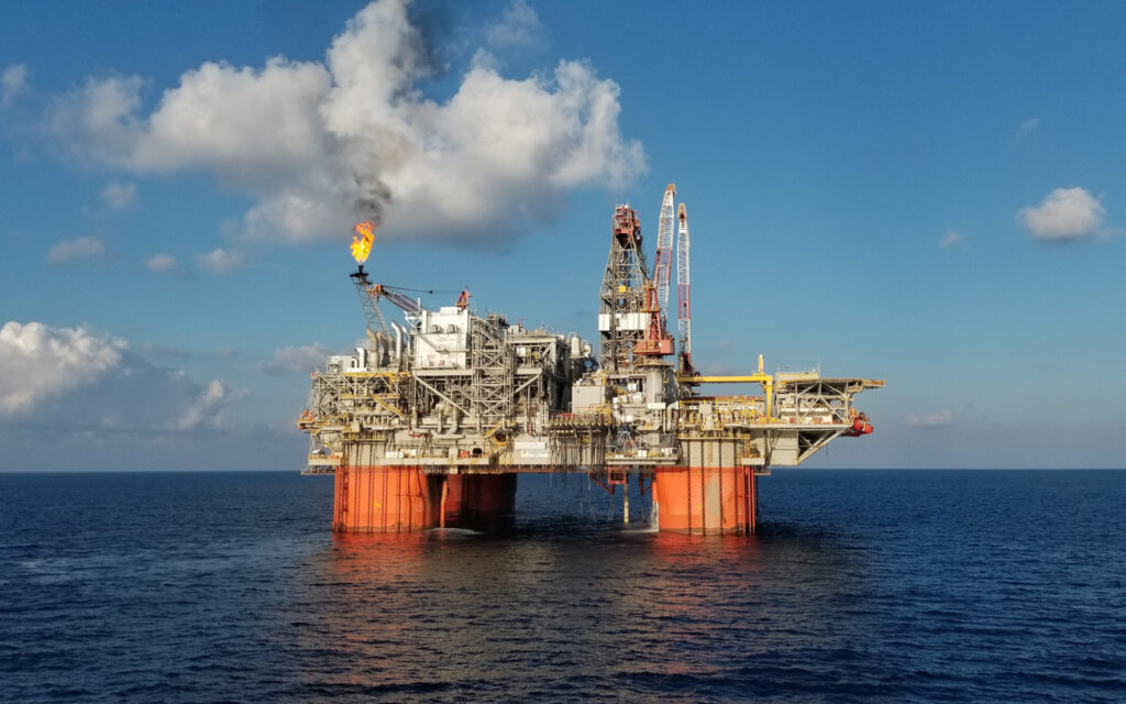 Цена нефти Brent упала ниже $115 за баррель впервые со 2 июня - Fireplan